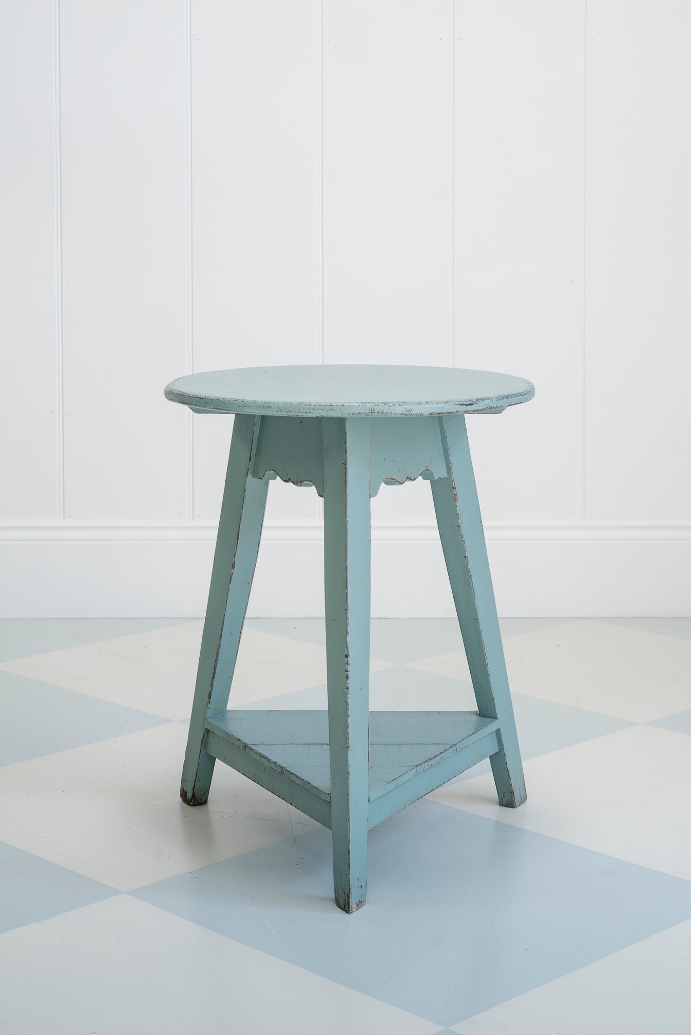 HÁM Cricket Tables – Studio Hám