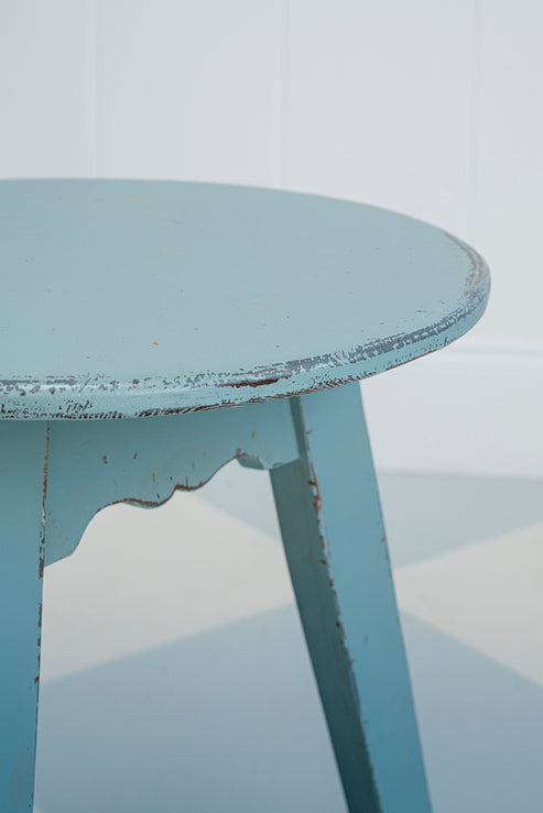 HÁM Cricket Tables – Studio Hám