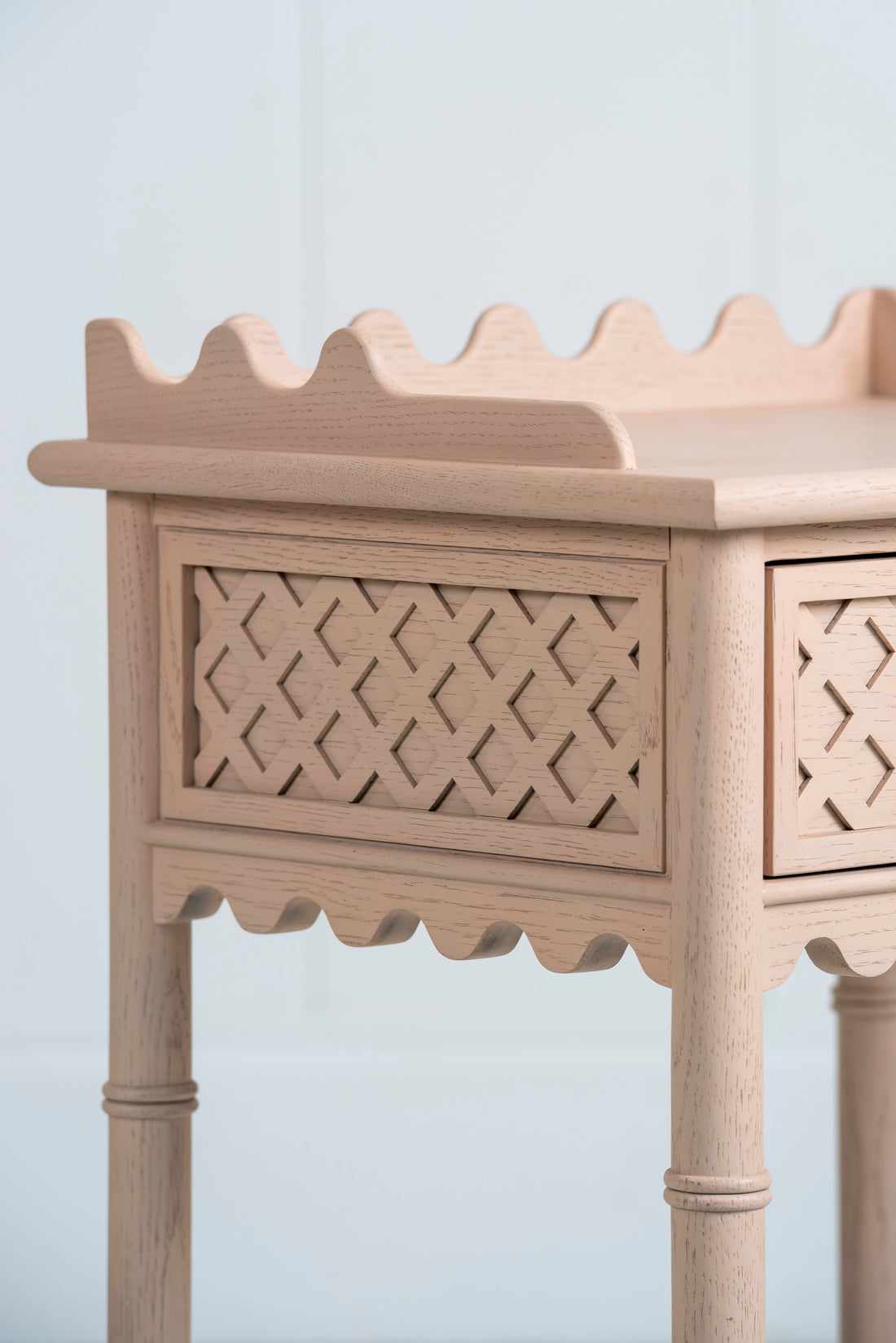 The Folly Bedside Table – Studio Hám